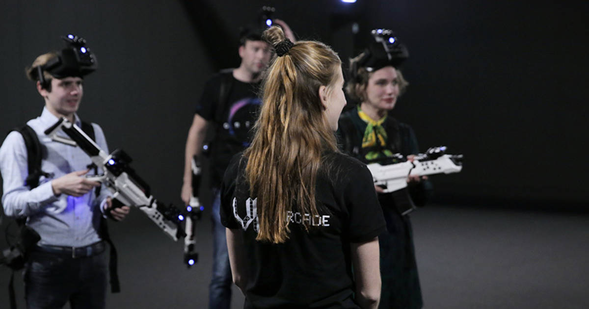 CONTACT US - Lightning VR